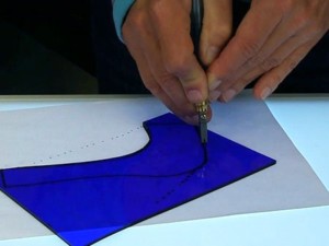 Cutting Glass Shapes in Stained Glass - 3 Methods to Choose From
